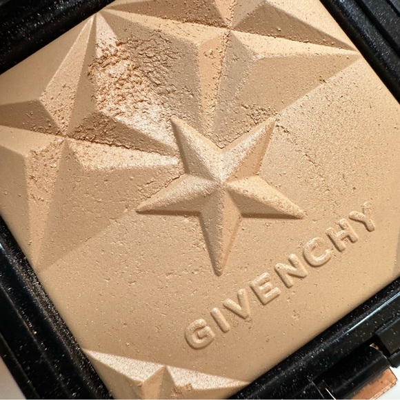 Givenchy | Makeup | Givenchy Premiere Saison Highlighter Illuminator ...